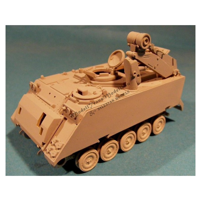 M 579 Fitter Repair Vehicle