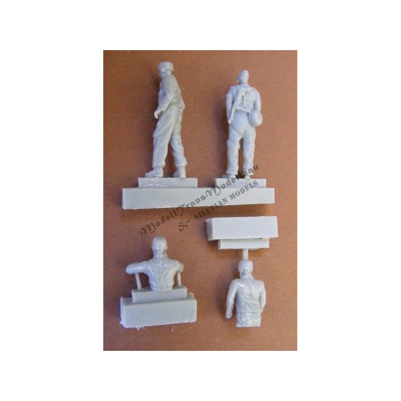 German tank crew. Panzerwaffe'46