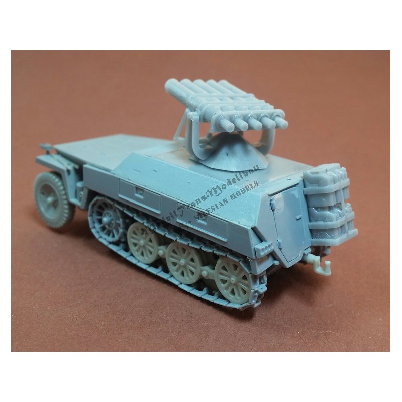 SdKfz 250 neu with 1/2 Panzerwerfer 42. Panzerwaffe'46